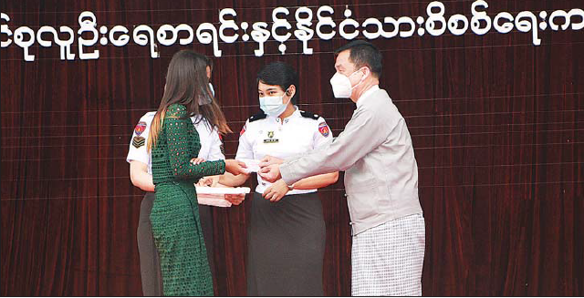ပြည်ထောင်စုဝန်ကြီး ဦးမြင့်ကြိုင် အိမ်ထောင်စုလူဦးရေစာရင်းနှင့် နိုင